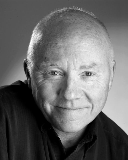 The Border Readers – STEPHEN TOMLIN